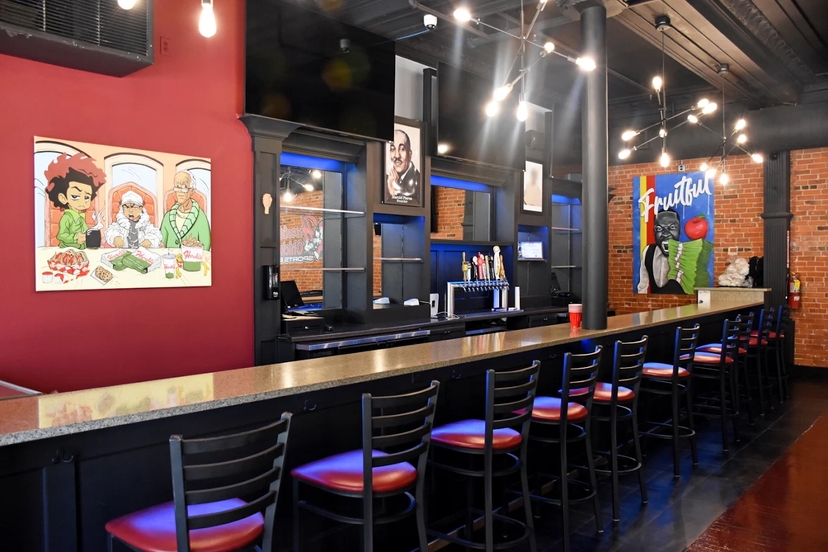 Harold's Chicken & Sports Bar | Chicago's Finest Chicken