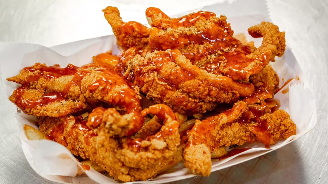 Harold's Chicken & Sports Bar | Chicago's Finest Chicken